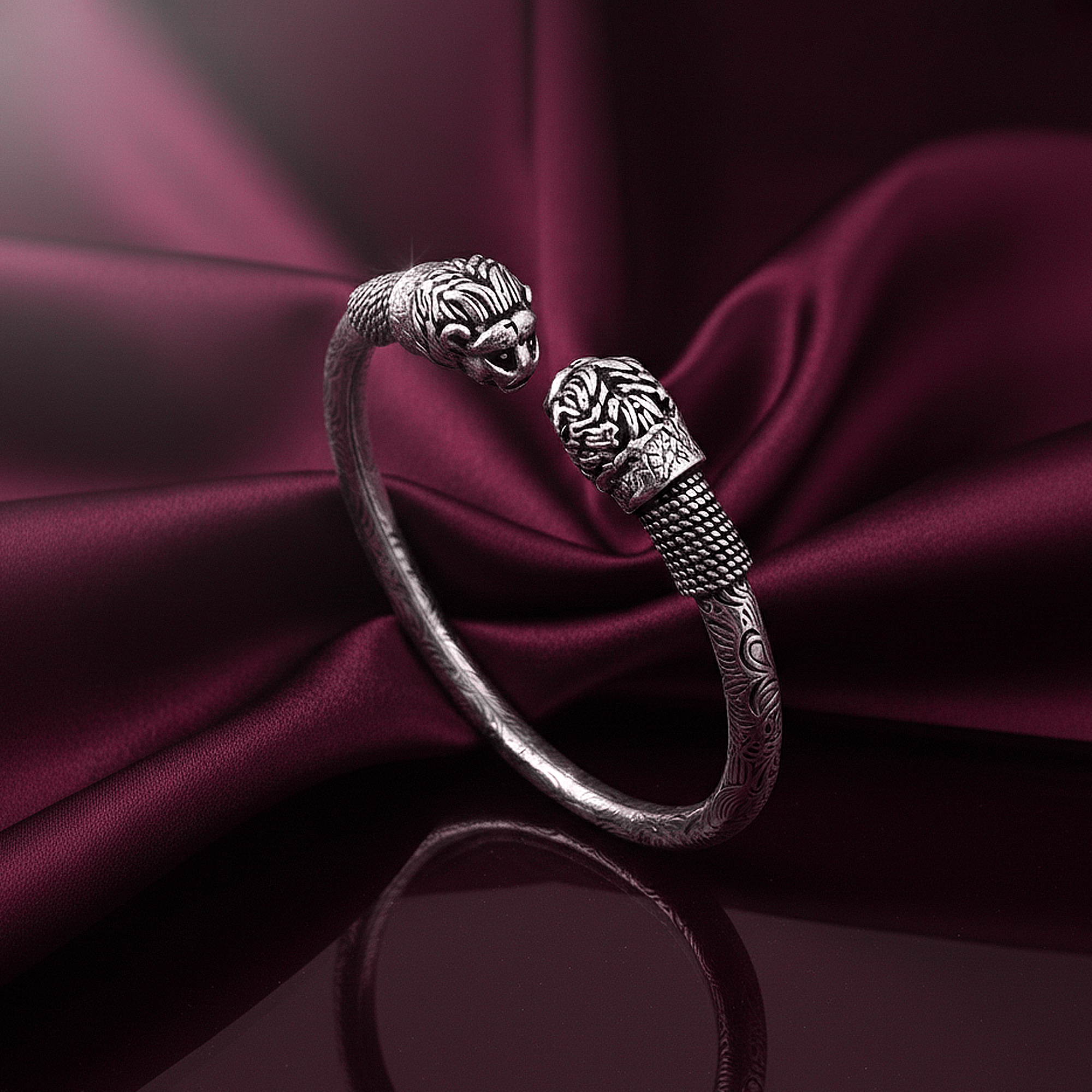 Buy Silver Kada: New Chandi Ka Kada Designs for Men & Women – Khushbu ...