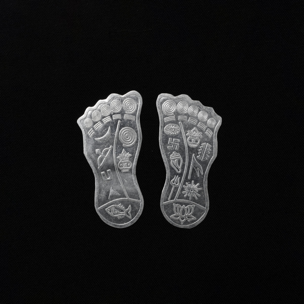 Small Pure Silver Charan Paduka For Temple or Puja – Khushbu Jewellers